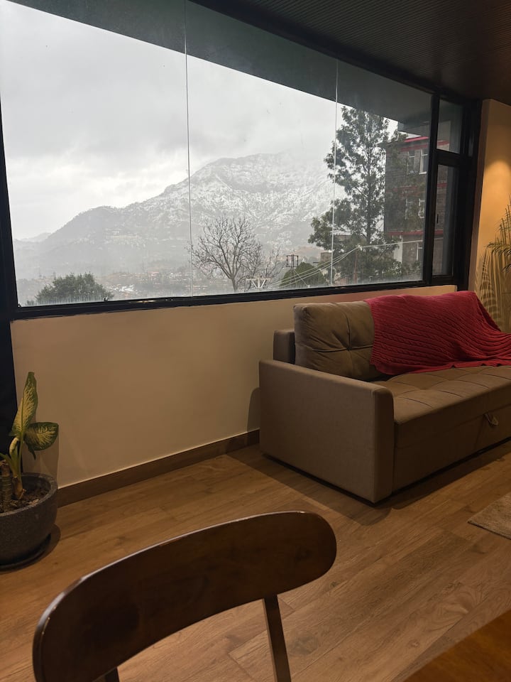 Peaceful Attic Escape, Walk To Mall Road, Near Nh - Solan