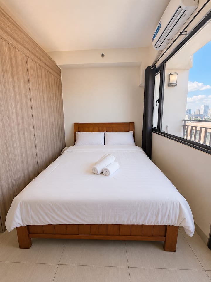 Smdc Shore2 | Cozy Netflix Stay | Moa - Philippines