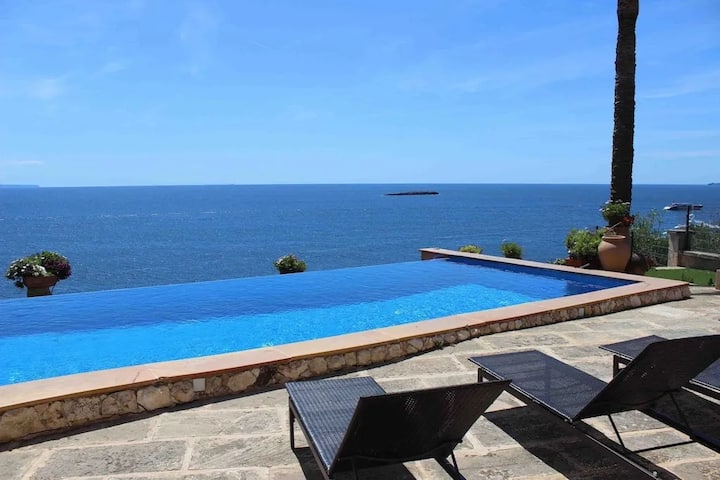 Amazing Waterfront Villa - Magaluf