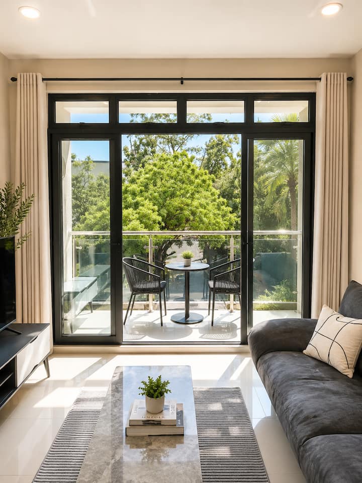 Luxury 2br Apartment | Steps From Beach - Malé