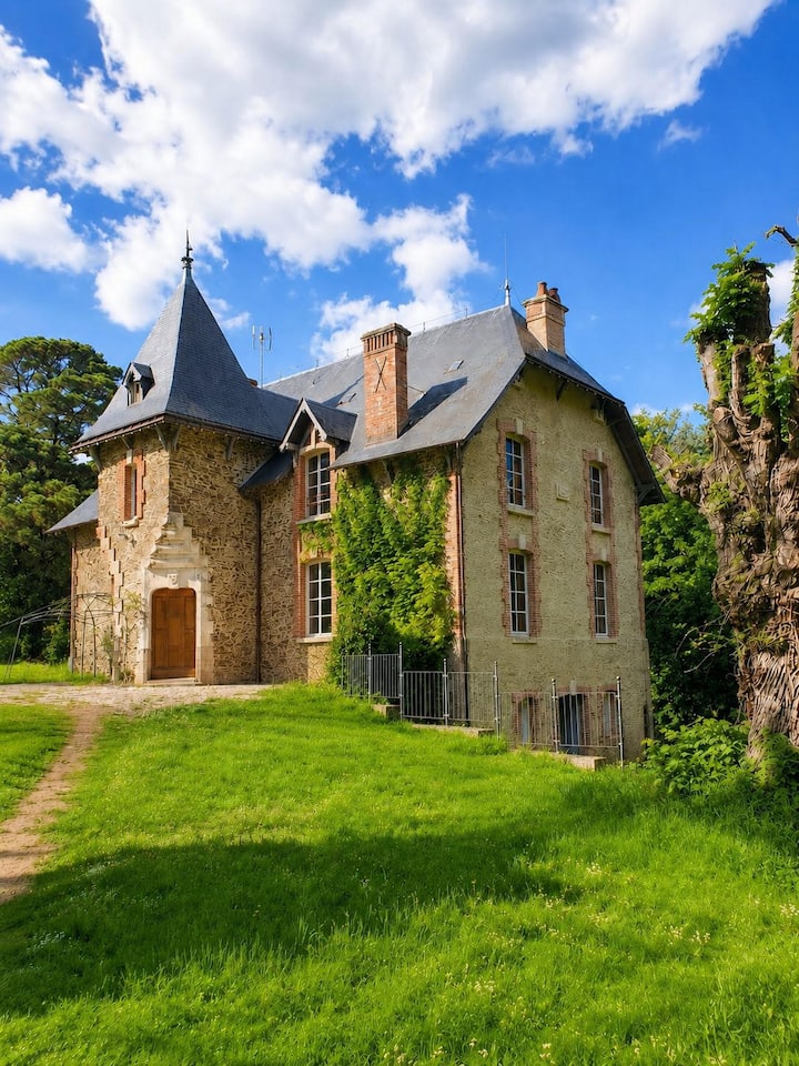 Manoir 10 Pers, Forêt, Piscine, 20min De L'océan - La Mothe-Achard