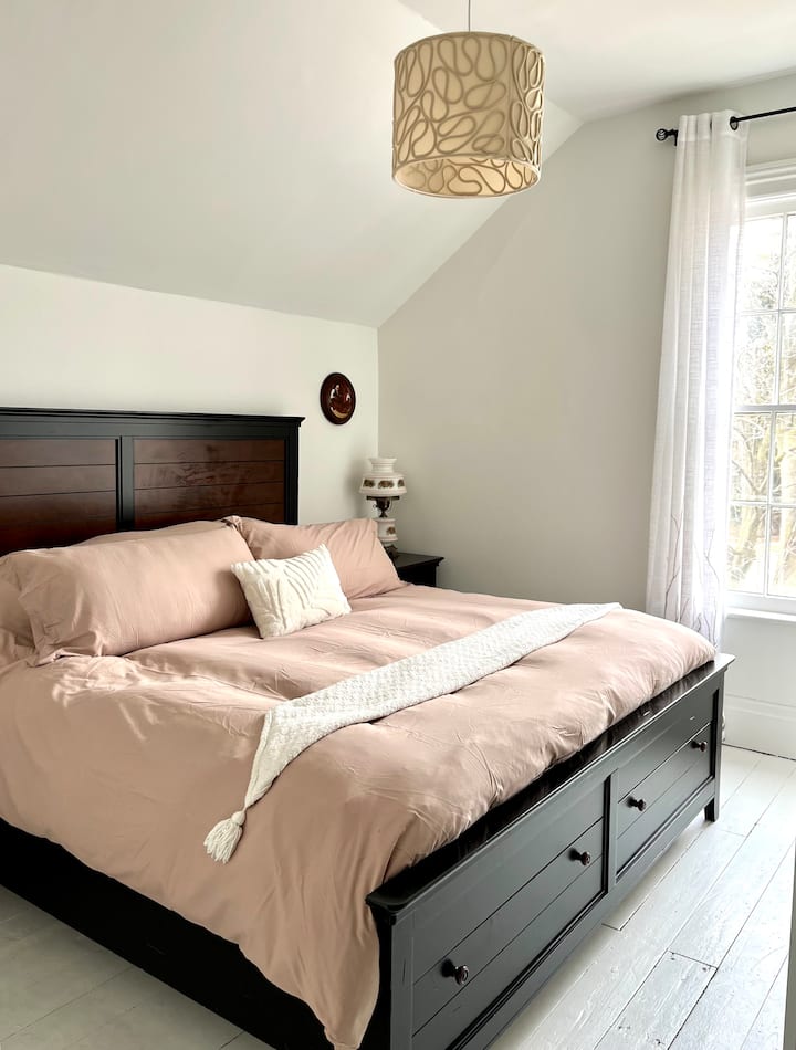 Charming Port Hope 4 Bed Century Home! - Port Hope