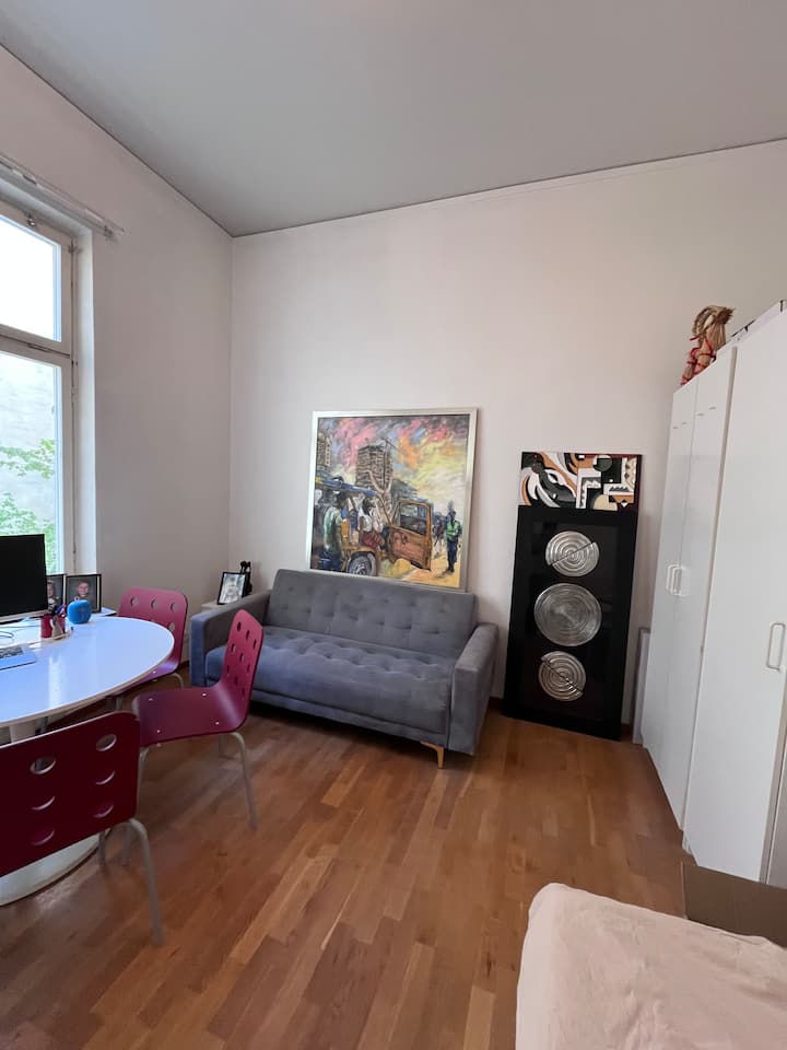 28m2 Precis Vid ÖStermalmstorg. Nära Till Allt - Stockholm