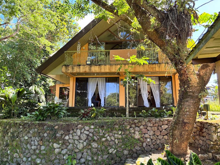 Casa Ana Solana -Rustic Staycation Near The River. - Lucban