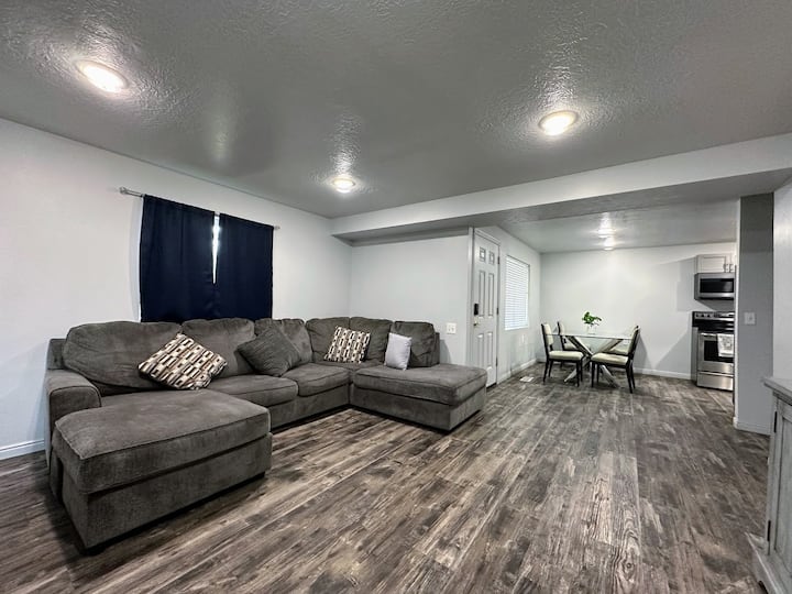 Clean Budget-friendly Apartment With King Beds! - Ogden, UT