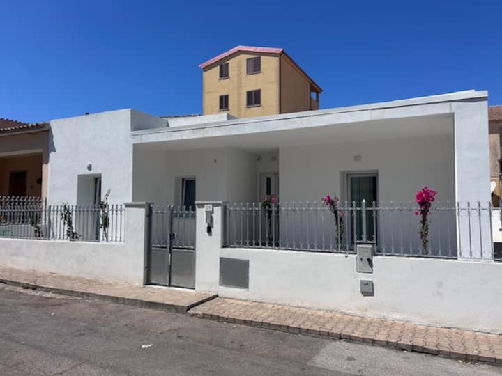 Comoda, Stilosa E Funzionale 1 Gialla - Olbia