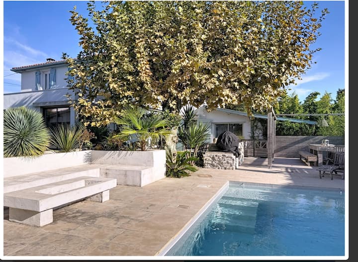 Maison Familiale Avec Piscine - Anglet