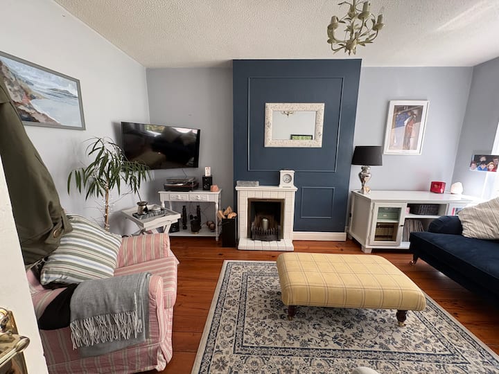 Cosy Home In Stillorgan - 던리어리