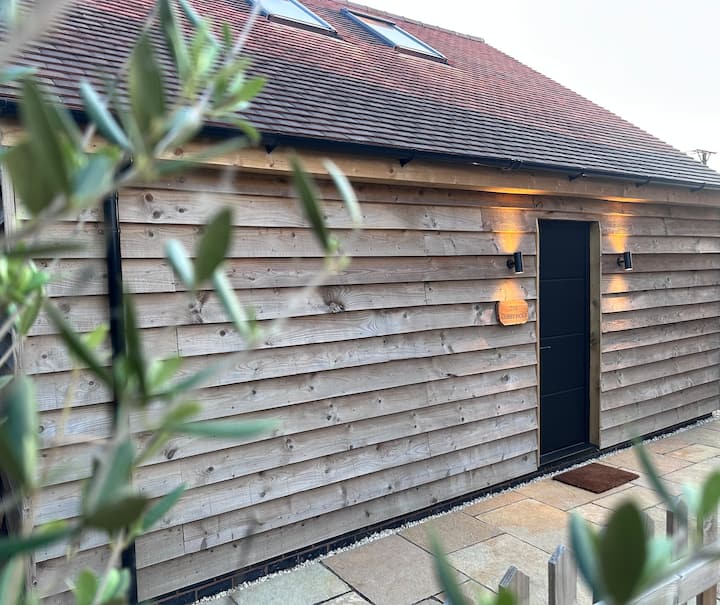 The Cubby Hole - Tewkesbury