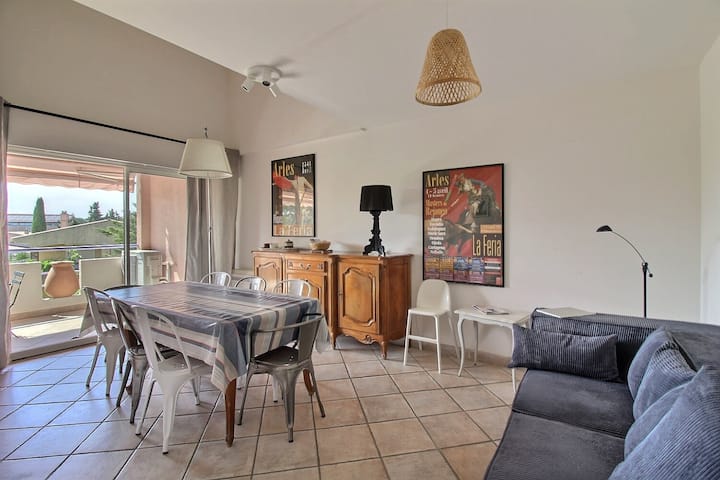 Duplex  Terrasse, Clim, 4 Chprox Mer & Commerce - Bormes-les-Mimosas