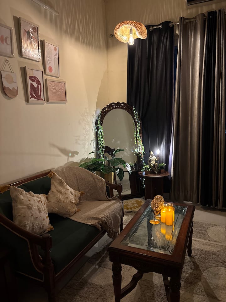 Baari Luxe | Warm 2bhk Escape In Gurgaon - Gurgaon
