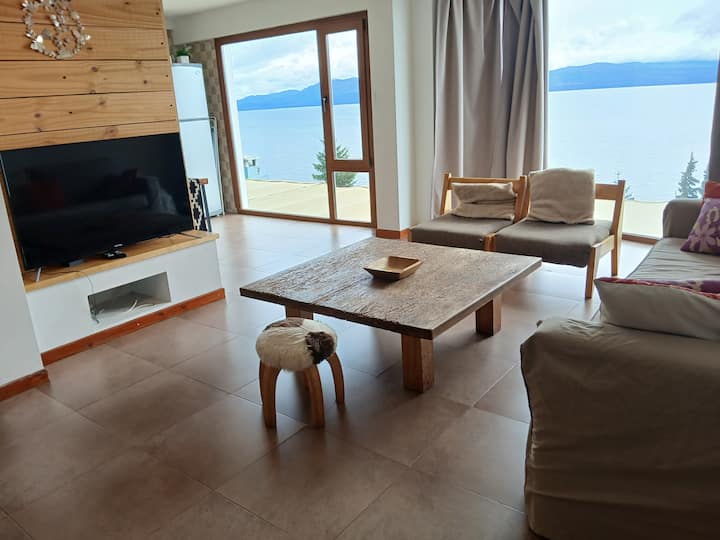 Lujo Y Confort Frente Al Lago | Jacuzzi Y Parrilla - San Carlos de Bariloche