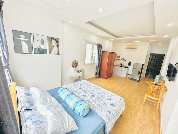 (301ttd) Spacious Studio W Big Window - Vietnam