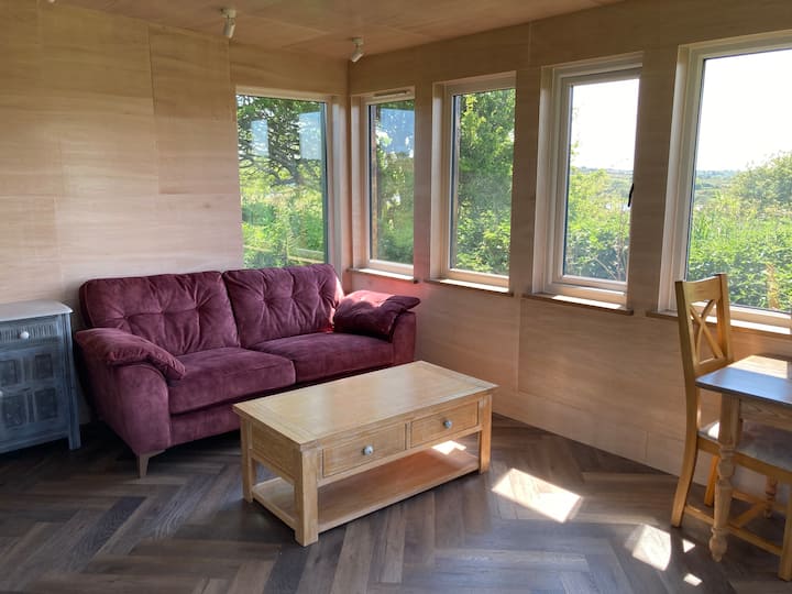 Cedar Cabin - Helston