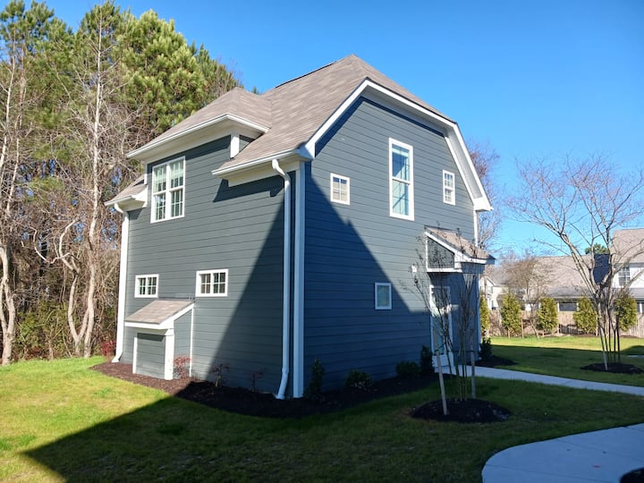 The Carrollton Cottage - Suffolk, VA
