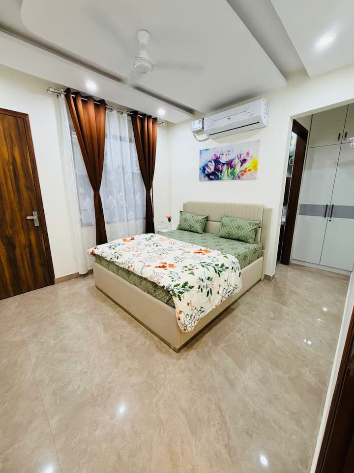 Chachi's Home Stay : Unit 4a - India