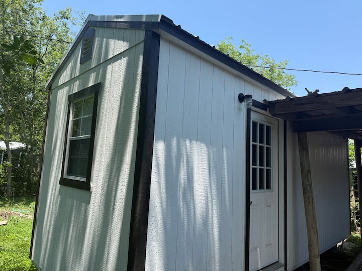 Efficiency Cabin With Private Restroom. - Port Lavaca, TX