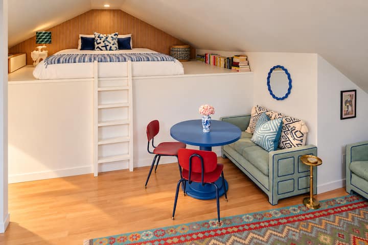 Catskill Getaway: Fire Pit & Mountain Views - Catskill, NY