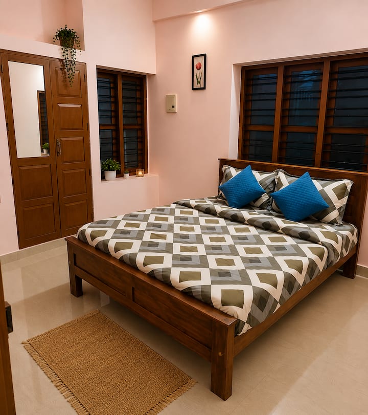 Bachelor Party House (3 Bhk Non Ac) - Nedumangad