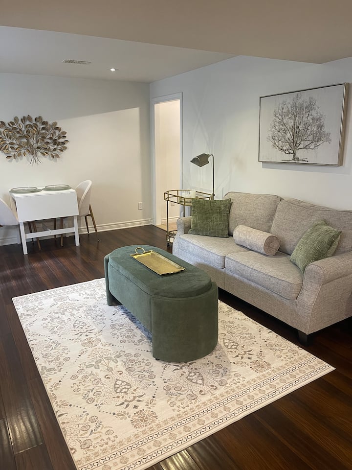 Quiet Escape In Grimsby Near Beach & Wineries - Grimsby