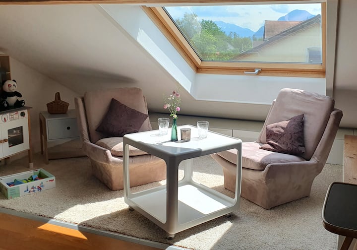 Dachgeschoss-studio Mit Balkon & Bergblick - Rosenheim