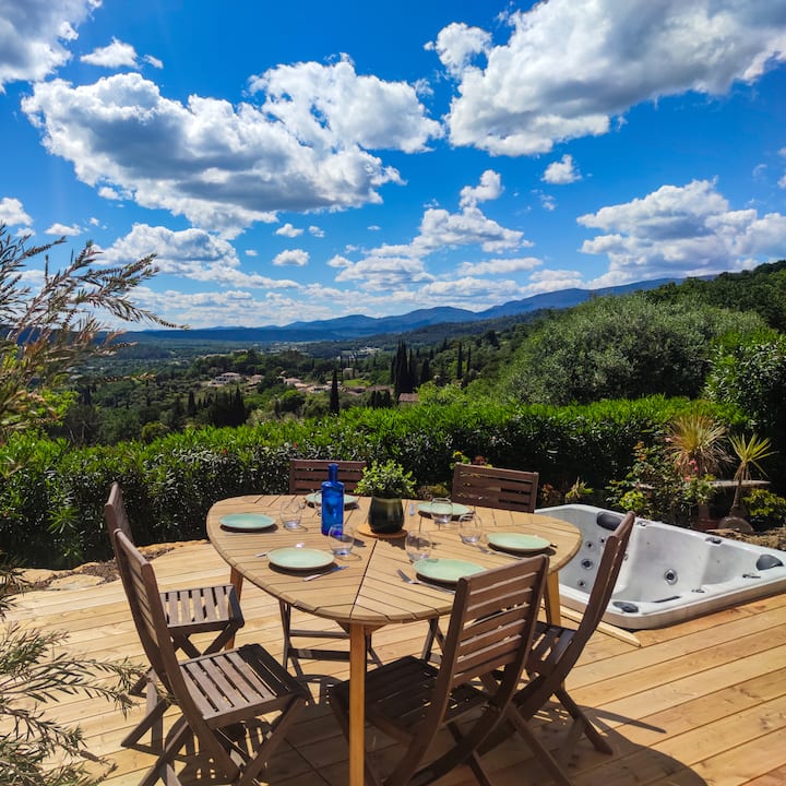 Maison Jacuzzi Et Piscine Avec Vue - Montauroux