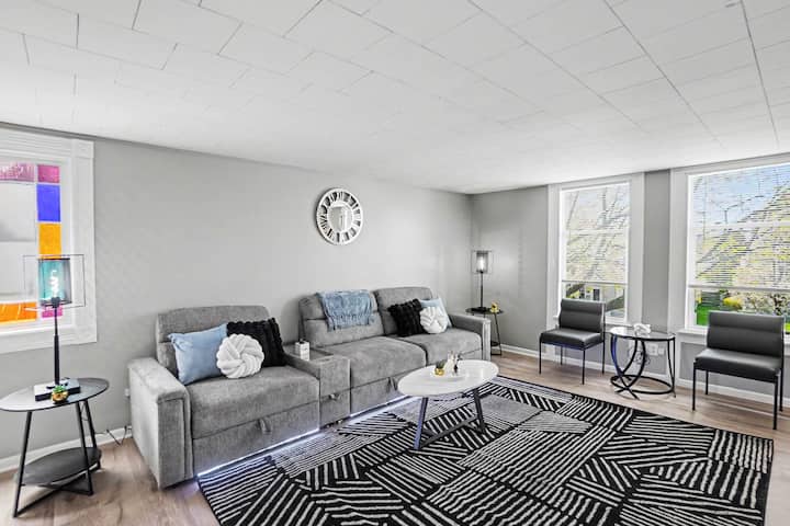 Lux Private 1br Dtwn-plush Mattress-firepit-unit D - Manistee, MI