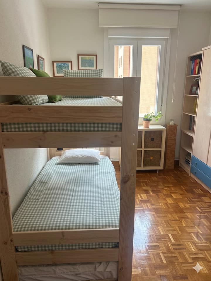 Habitación Acogedora Y Limpia. - Pampelune