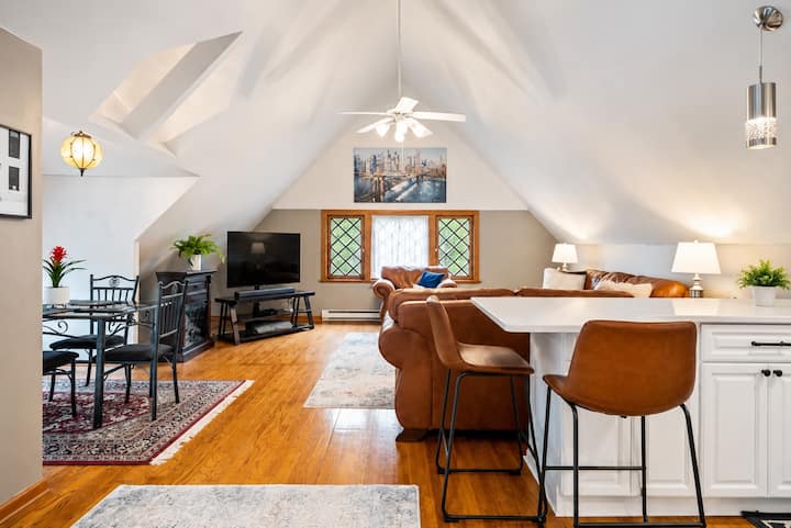 Historic Elegance, Loft Luxury On Park Avenue - Rochester, NY
