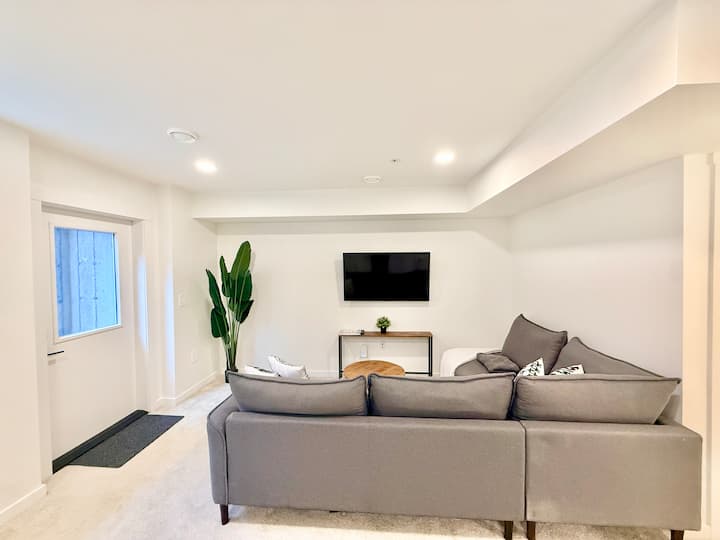 Cozy Private Suite - Langley