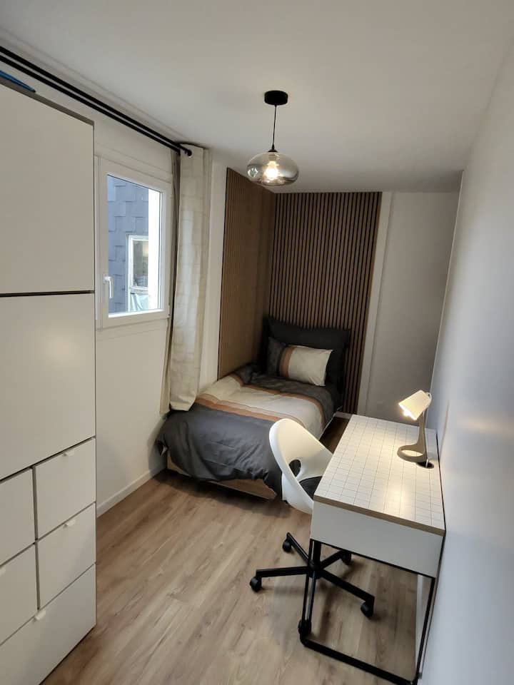 Chambre Cosy Dans Un Appart Rénové - Cergy 2 - Cergy