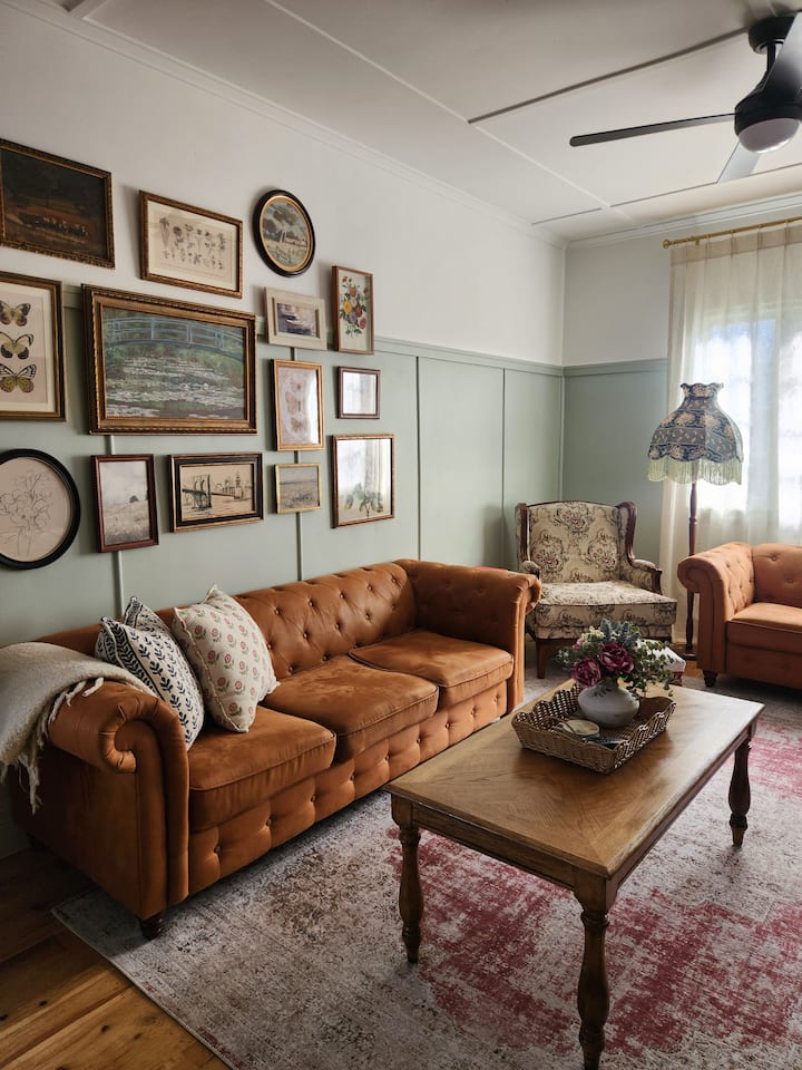 Couples Retreat | Woodfire Spa, Firepit & Hammock. - Stanthorpe