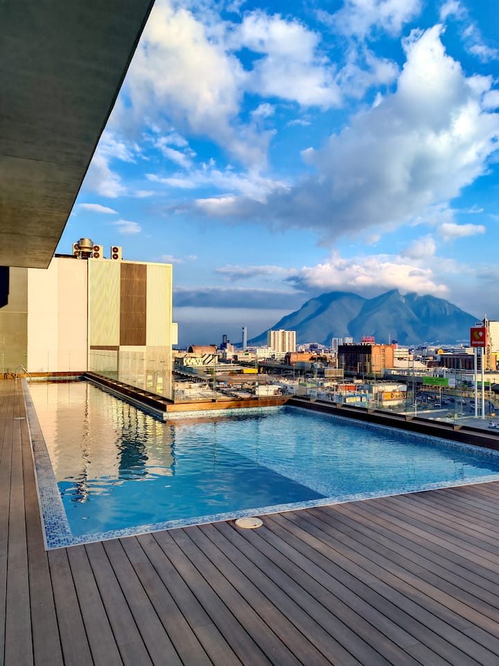 Vive Monterrey Desde El Centro | Metro + Central - Monterrey
