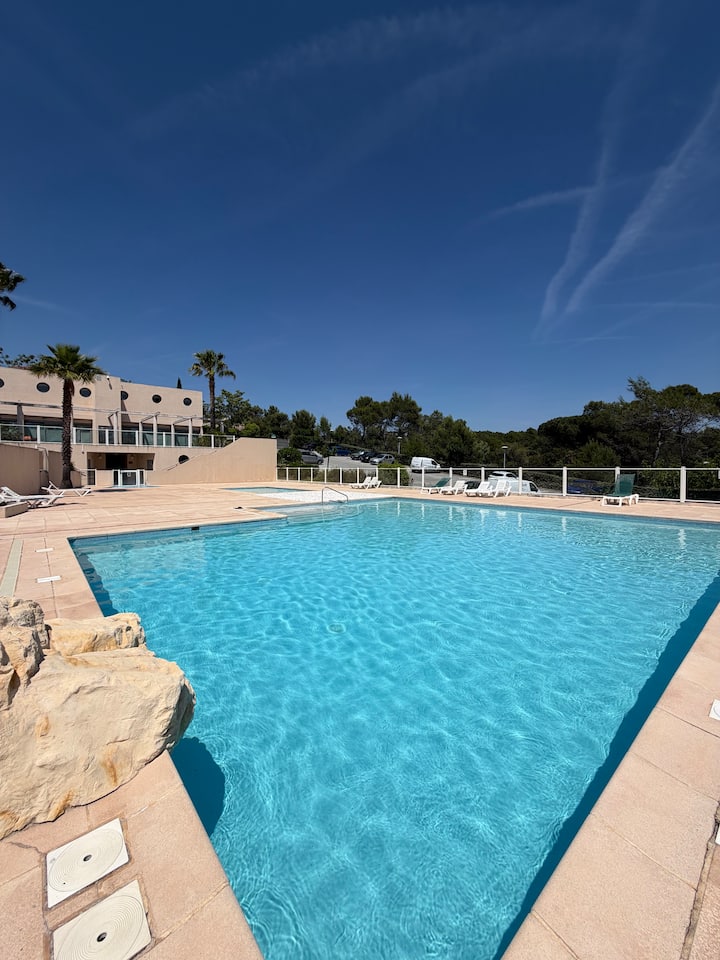 Appartement Climatisé 6 Pers - Résidence Piscine - Puget-sur-Argens