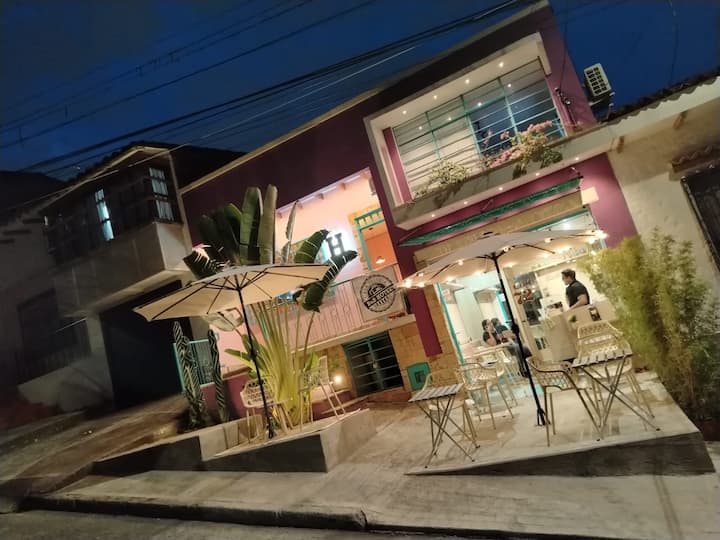 Un Oasis En El Corazón De Cali - Cali