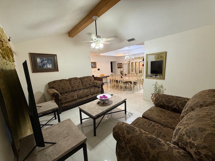 Relaxing Home Away From Home - Brownsville, TX