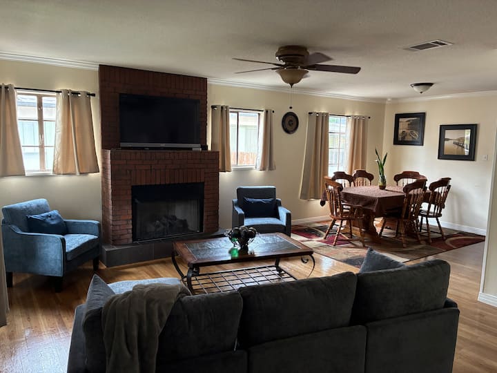 Beautiful Home, Newly Remodeled. 1/2 Mile From Tcu - Stop 6 - Fort Worth
