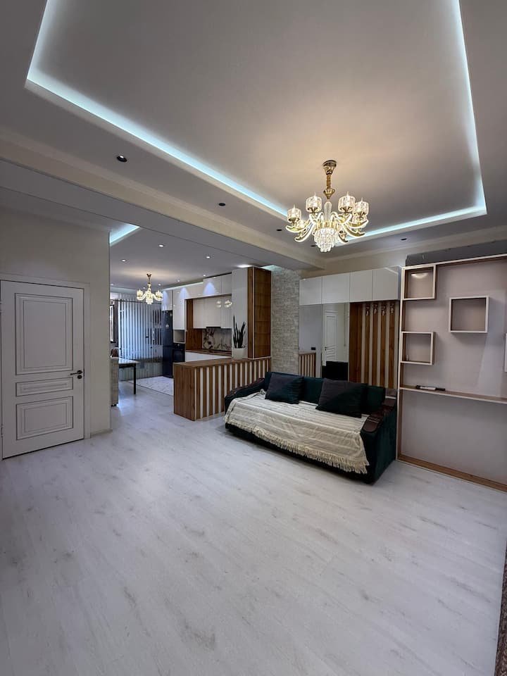 Stay In The Heart Of The City. - Dushanbe