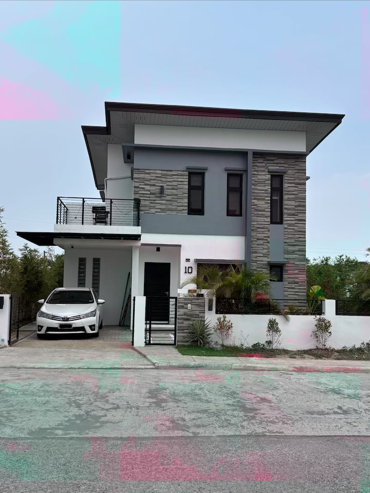 Casa Lou 
Stay. Relax. Repeat. - Laiya