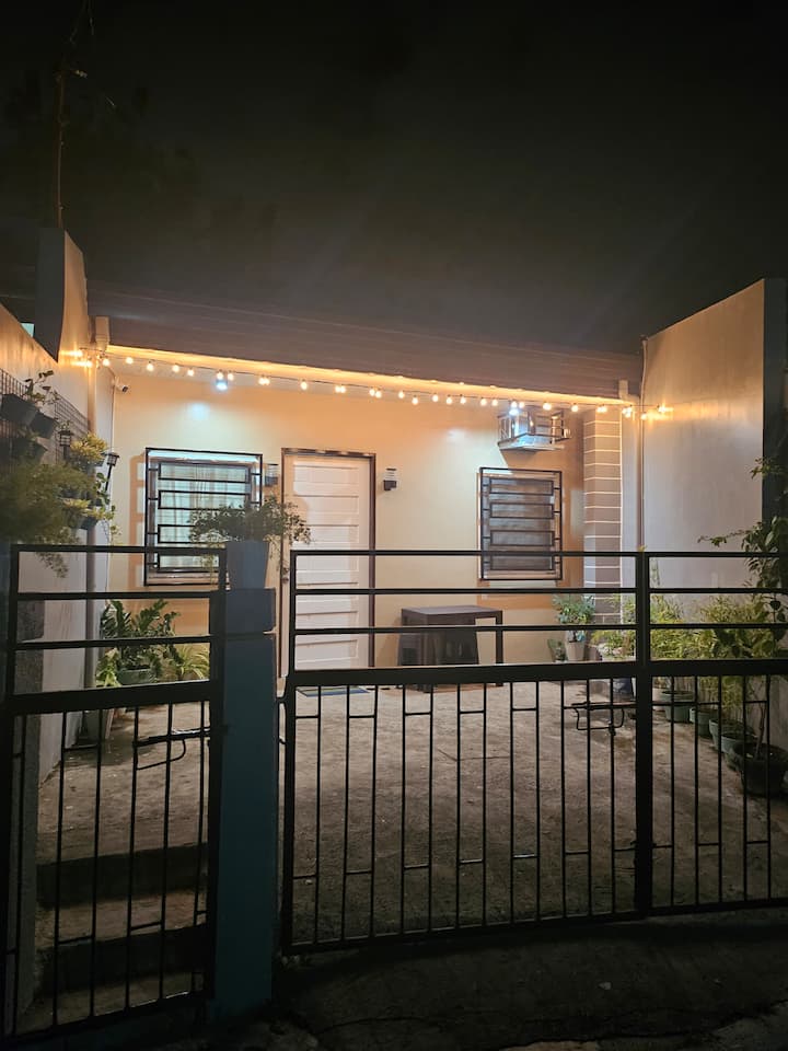 Cozy Bungalow In Cebu
Home Away From Home - Cebu City