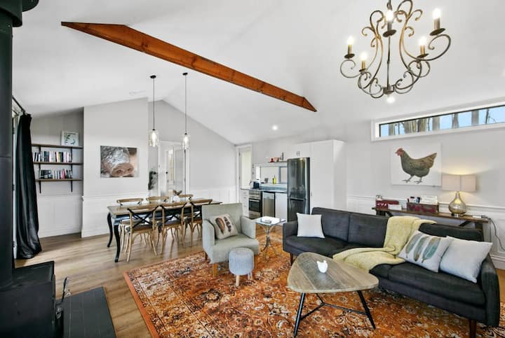 Block Eight Estate Tree Tops Villa - Branxton