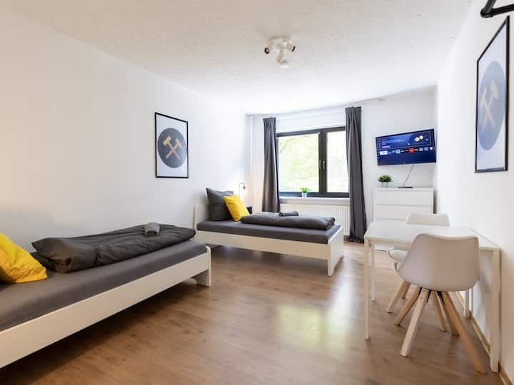 Budgetroom 2 Schlafzimmer Mit Terrasse - Bochum
