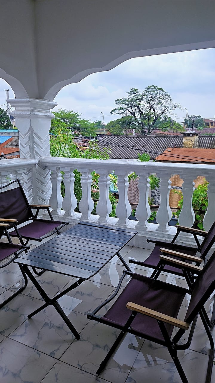 Lumineux, Climatisé Et éLégant Appartement - Kinshasa