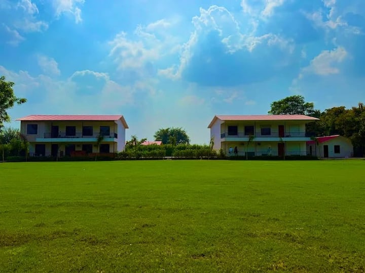 Krishna Banquet 16 - Noida