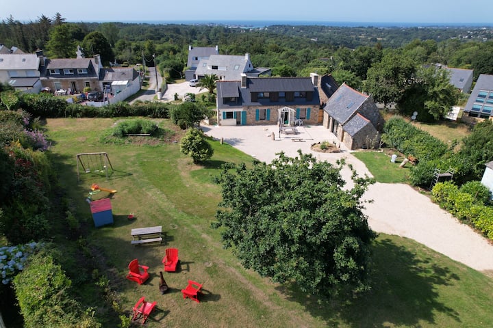Maison Familiale Avec Dépendance Entre Mer & Bois - Lannion