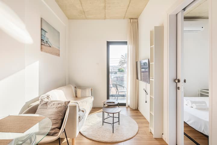 Yamas Urban Living Platinum Key Sunny 1 Br - Limassol