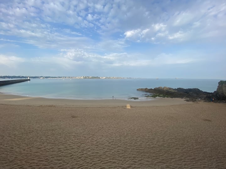Appartement Saint-malo Intra-muros, Plage à 100 M - 디나흐