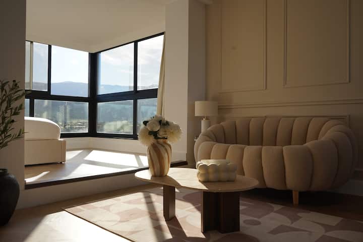 Cocon « 𝐿𝑎 𝑏𝑒𝑙𝑙𝑒 𝑒́𝑡𝑜𝑖𝑙𝑒 » - Grenoble