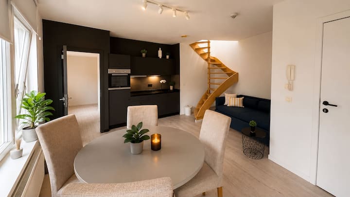 Central Antwerp Duplex – Prime Location - Anvers