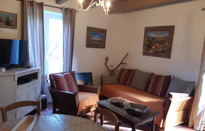 A 5 Mn D' Uzès, Gîte Climatisé Au Coeur Des Vignes - Uzès